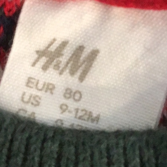 H&M | Sweaters | Hm Green Holiday Sweater With Santa And Snowmen | Poshmark